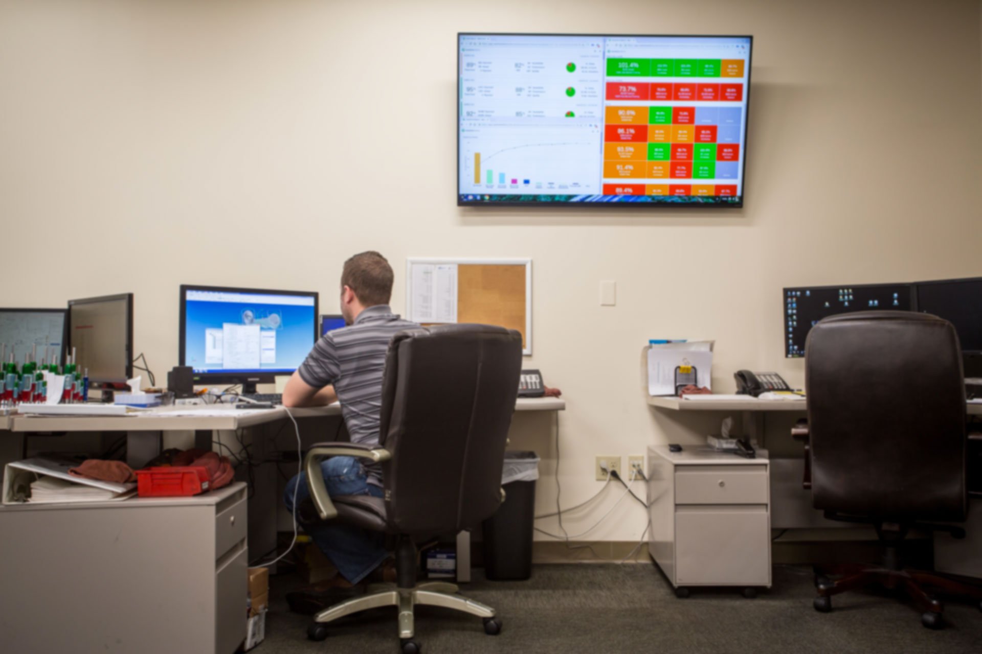 Machine Monitoring: Your first step in Industrial IoT | MachineMetrics Machine Monitoring: Your first step in Industrial IoT | MachineMetrics